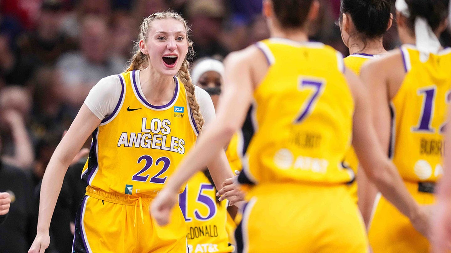 Cameron Brink de Sparks shoots fans criticizing their ACL ...